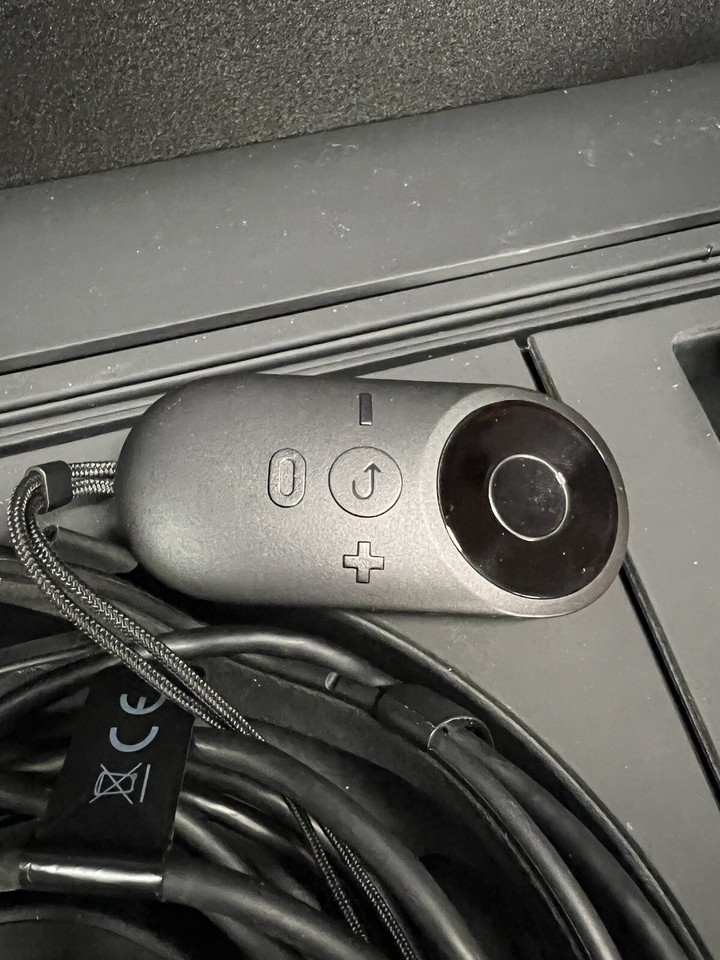 Meta Oculus Rift CV1 Virtual Reality Headset w/ Oculus Controllers | eBay