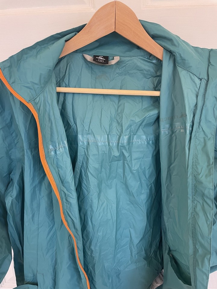 Macpac Packable Rain jacket | eBay