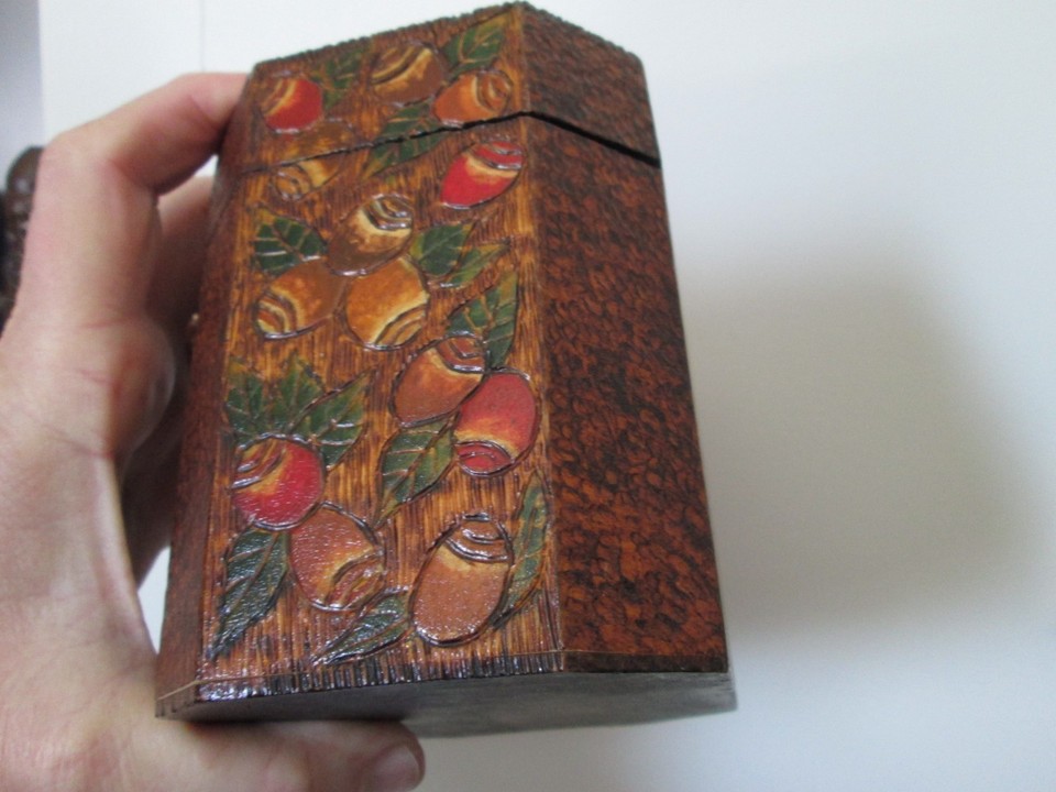 ANTIQUE - Wood - PYROGRAPHY Decorated - TEA BERRIES & LEAFS - TEA CADDY ...