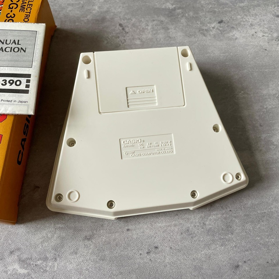 CASIO LCD game console CG-390 BORDER ARMY Nostalgic GAME WATCH 80s 90s ...