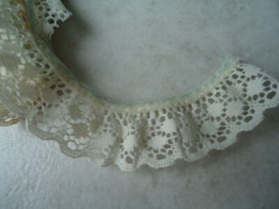 Ecru Gathered Lace Trim Scalloped Bottom Edge 1 Yd X 1” Wide | eBay
