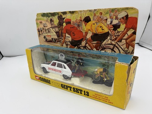 Corgi Toys Gift Set 13 Tour De France Renault R16 Paramount Film Unit ...