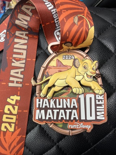 RunDisney Springtime Surprise 2024 10 Miler Medal Hakuna Matata Lion ...