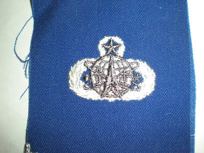 USAF MASTER SPACE OPERATIONS BADGE - FULL COLOR, WHITE ON BLUE TWILL | eBay