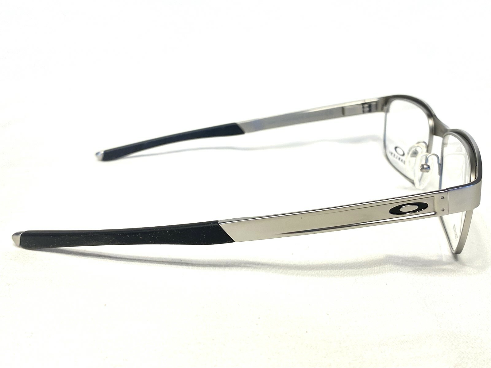 NEW Oakley Surface Plate OX5132-0352 Mens Satin Chrome Eyeglasses ...