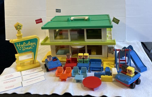 Vintage Playskool Familiar Places HOLIDAY INN #480 1974 Playset Near ...