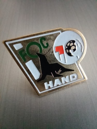 Vintage Pin's Advertising Pins FOC Hand Lot 1ST 068 | eBay