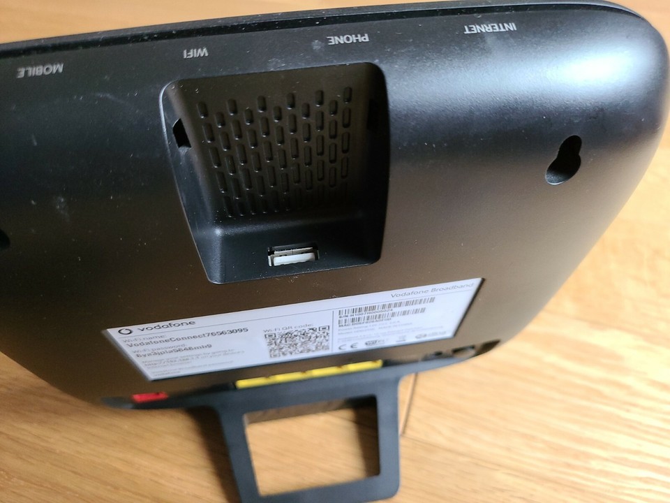 Vodafone Broadband Router and Cables | eBay