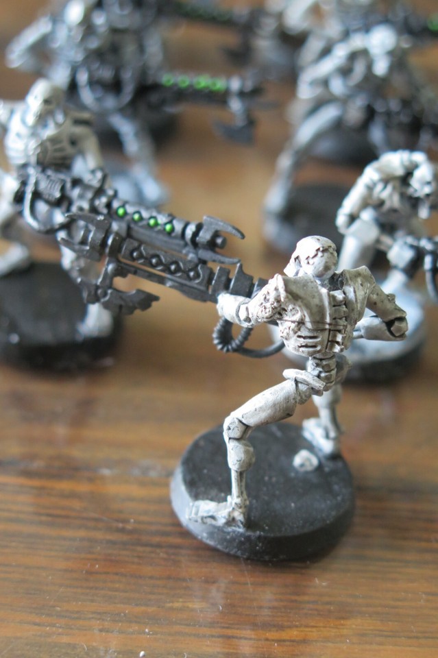 WARHAMMER NECRONS NECRON WARRIOR W/ STANDARD GAUSS FLAYER (1) PAINTED ...