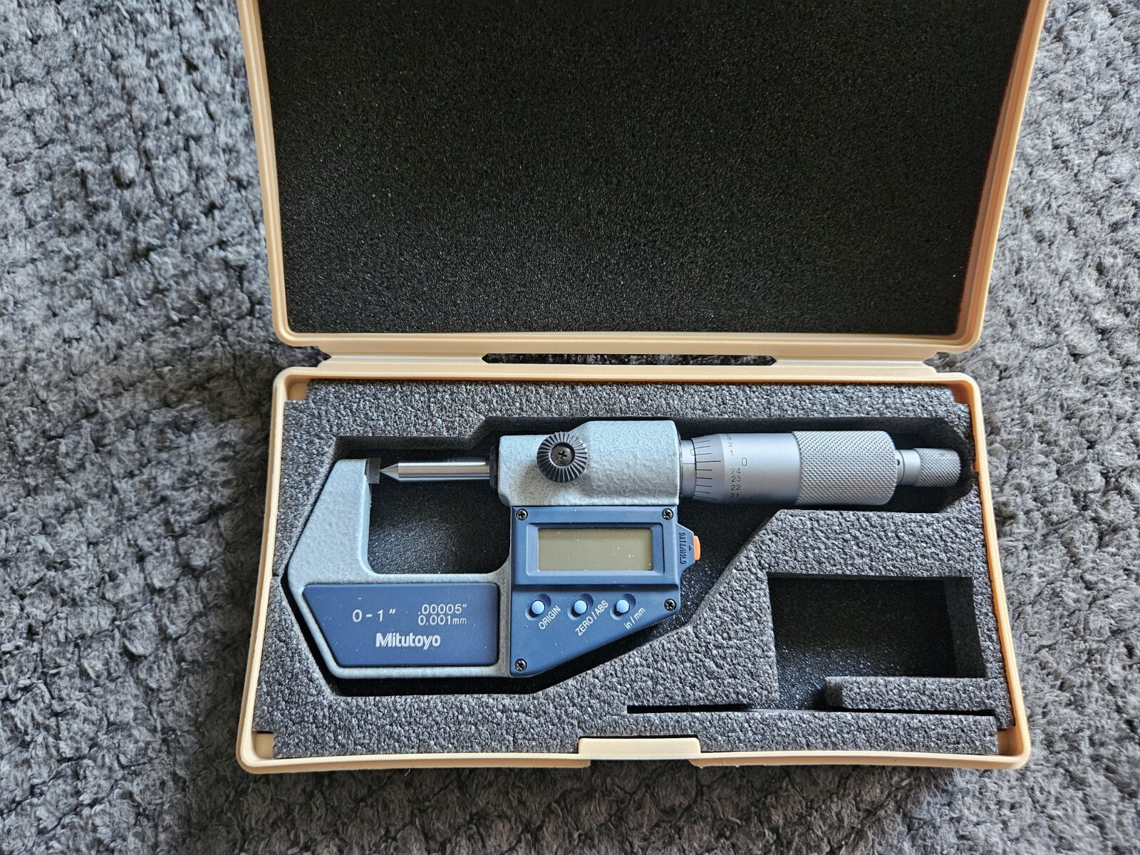 Mitutoyo 331-741-30 0-1" .00005” & .001mm Digital Spline Micrometer for ...