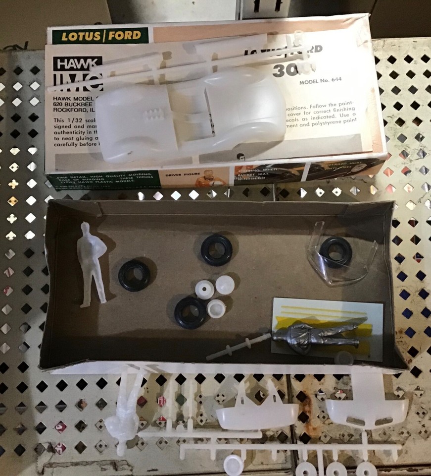 HAWK 644 LOTUS FORD 30 RACER 1966 ISSUE KIT 1/32 Model Car Mountain NIB ...