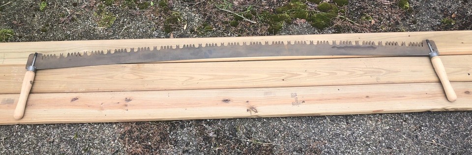 VINTAGE 2 MAN CROSSCUT THIN LOGGING SAW WITH AMISH MADE SHORT WOODEN ...