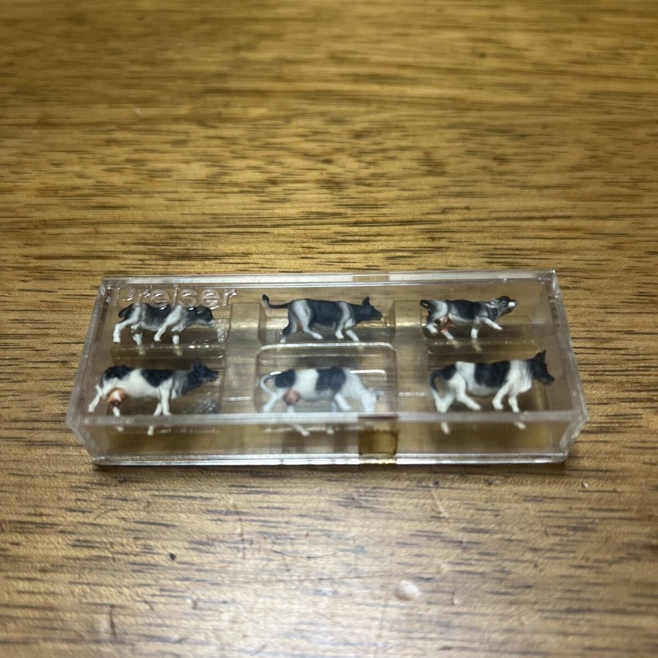 Preiser cattle, 6 heads, el number unknown, scenery, background, etc ...