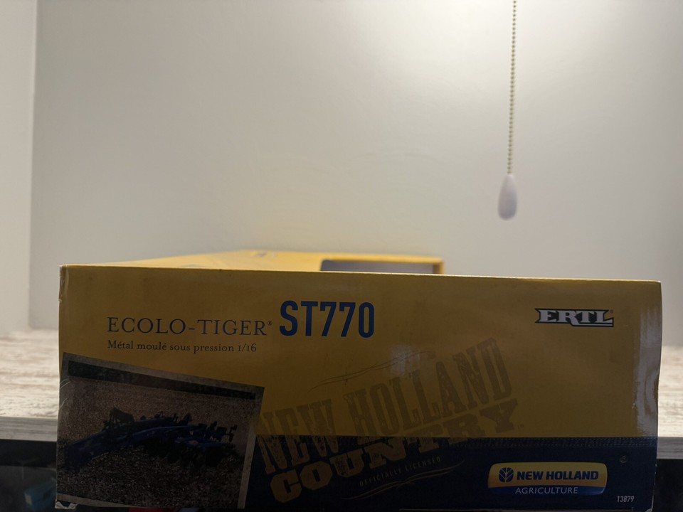 1/16th New Holland ST770 Ecolo Tiger Disk Ripper Diecast | eBay