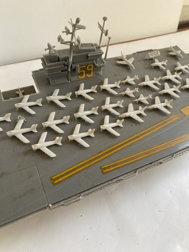 REVELL U.S.S. FORRESTAL Aircraft Carrier CV59 Built Model Ship 1/542 | eBay