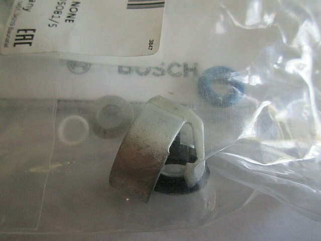 Volkswagen of America 06J998907B Service Kits - Fuel Injector Seal Kit ...