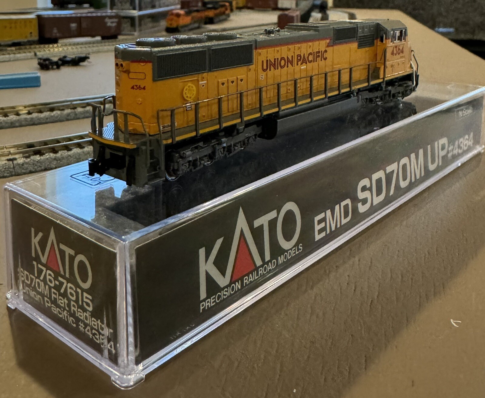 Kato N Scale UP SD70M Locomotive #4364 with DCC ESU Loksound | eBay