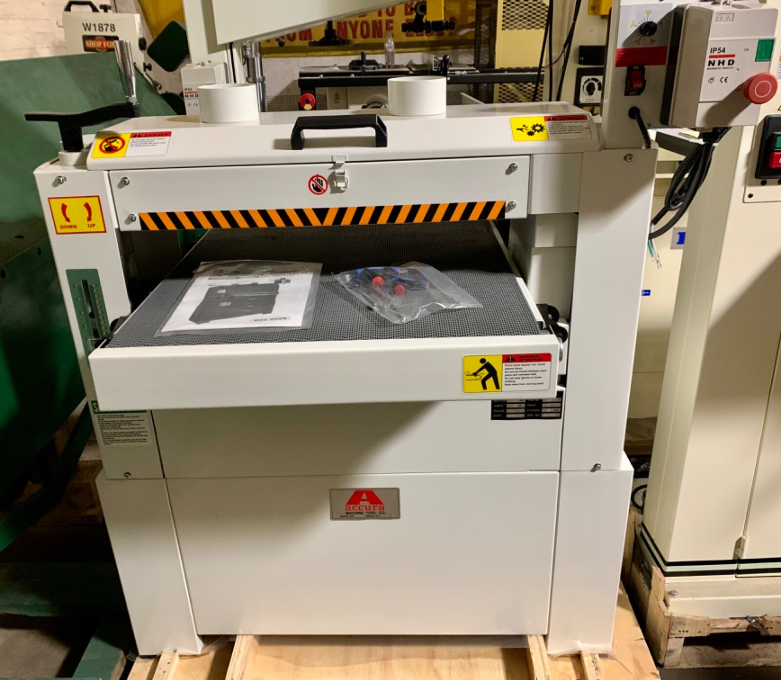 NEW ACCURA 03525D 25 inch double drum sander 5 hp BEAST! BACK IN STOCK ...