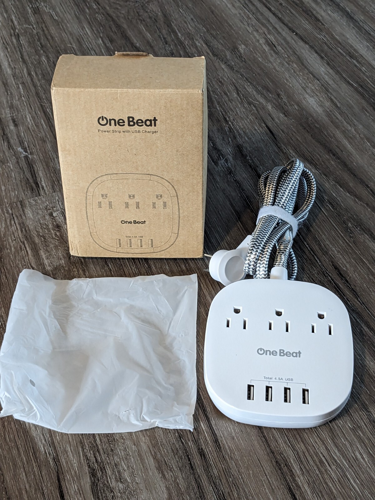 One Beat Desktop Power Strip 3 A/C Plugs 4 USB | eBay
