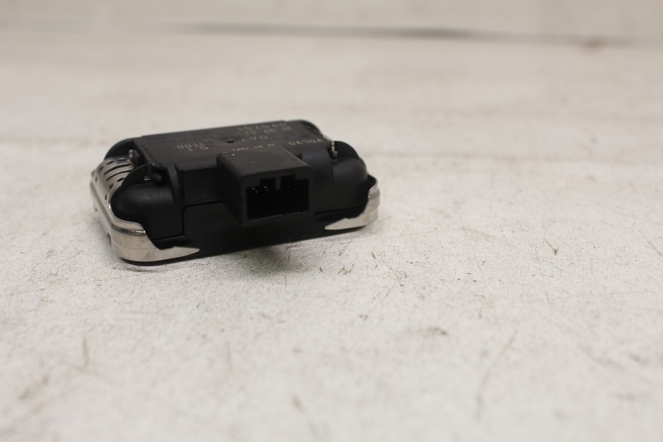 2004-2007 Volvo V70R oem windshield rain sensor assembly | eBay