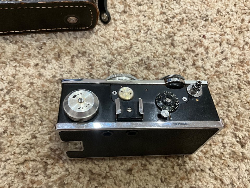 ARGUS C-3 THE BRICK RANGEFINDER CAMERA 50 MM WITH TWO CASES NOT TESTED ...