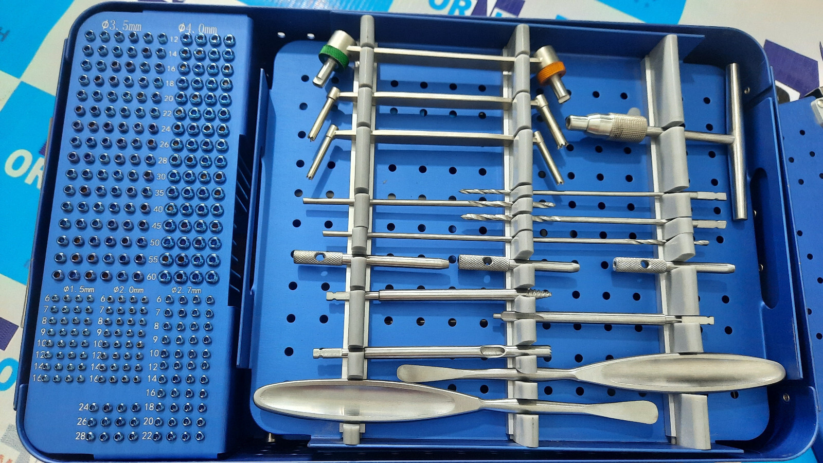 Locking Small Fragment Instrument set with Titanium grade 5 screws (323 ...