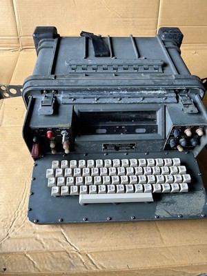 US Army radio AN/UGC-74A Communications Terminal Army Teletype UGC-74 ...