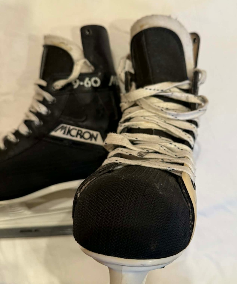 Vintage Canadian Made Micron Mega 9-60 Hockey Skates sz 9 - EXCELLENT ...