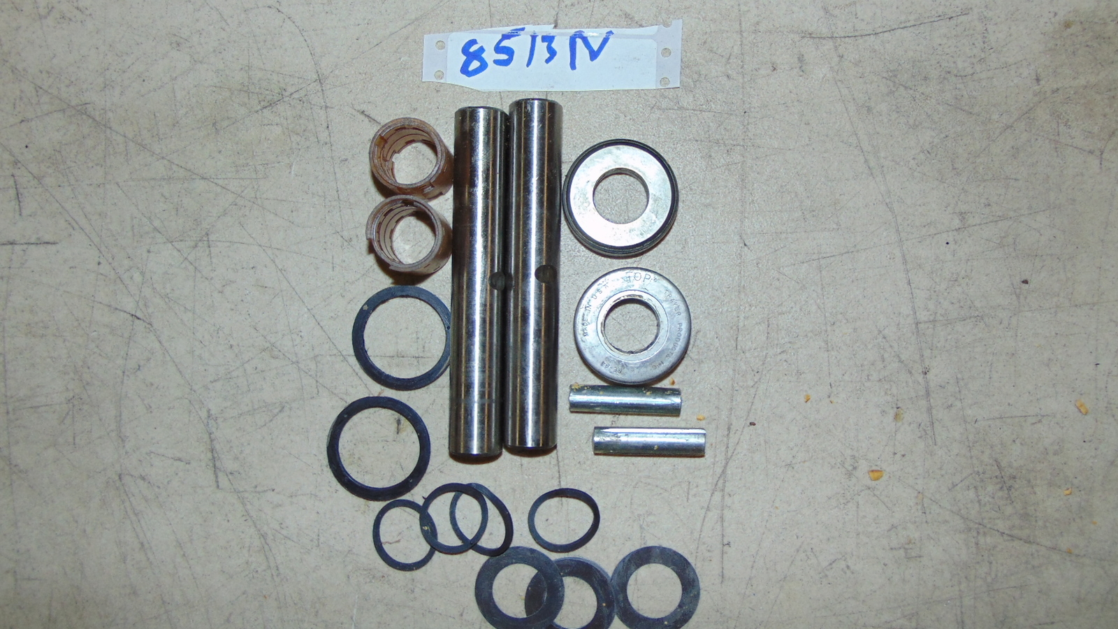 Chevrolet GMC Trucks 1967-70 NOS King Pin Set Moog # 8513N Made in USA ...