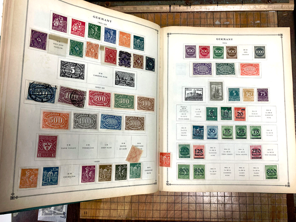 Scott International Jr Stamp Album 1935 edition Complete w 200+ Great ...