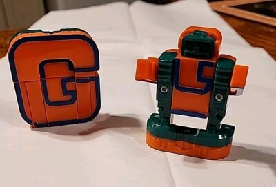 Alpha Bots Letter G Transforms to Robot Transforming Toy Lakeshore Name ...