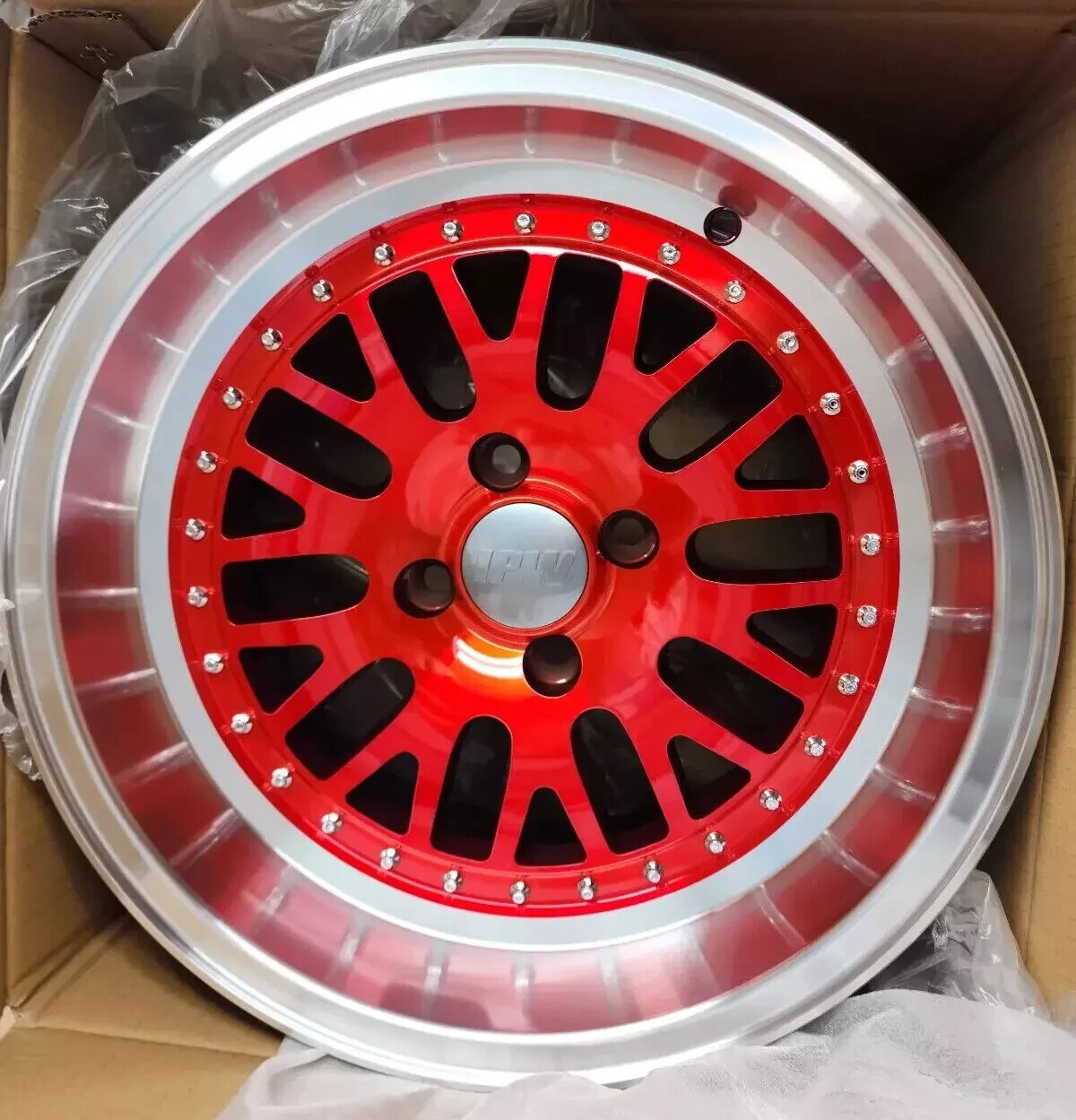 15" RED WHEELS LM20 STYLE 15x8 4x100 +0 CB73.1 AGGRESSIVE FIT RIMS SET ...