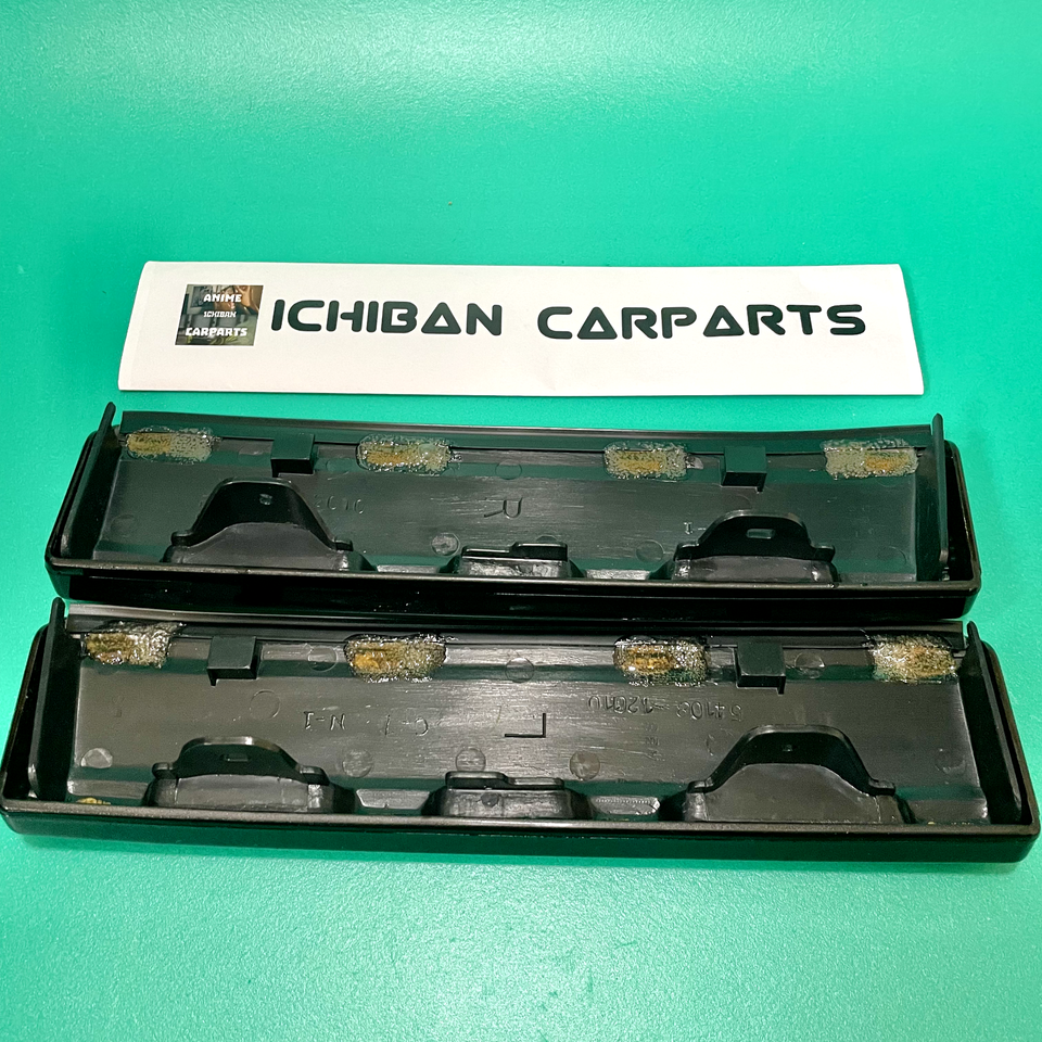 TOYOTA Genuine COROLLA CP COUPE AE86 Head Lamp Eye Brow Cover Left ...