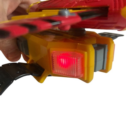 Teen Titans Go! Robin's Birdarang Bandai 2003 Toy Launcher Wristband ...