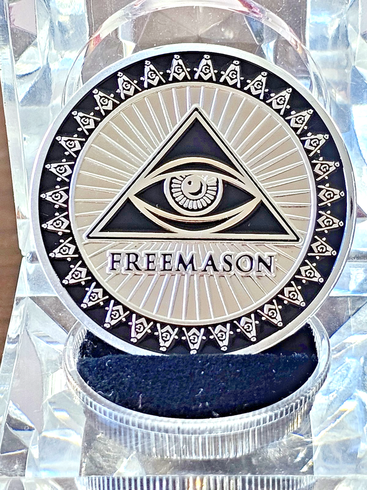 Freemasonry All Seeing Eye Master Mason Square & Compasses Challenge ...
