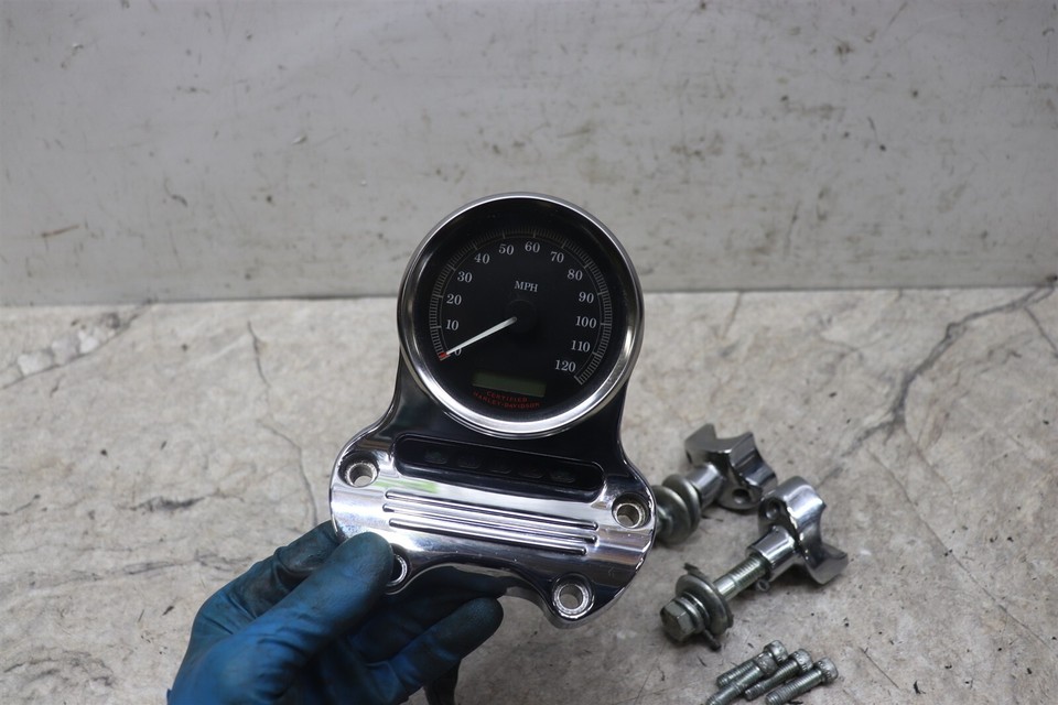 2006 Harley Dyna Super Glide Speedometer Speedo Gauge Meter Cluster ...