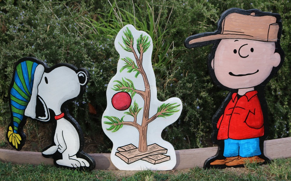 PEANUTS ~ SNOOPY ~ CHARLIE BROWN ~ CHRISTMAS LAWN ART ~ YARD DECOR | eBay