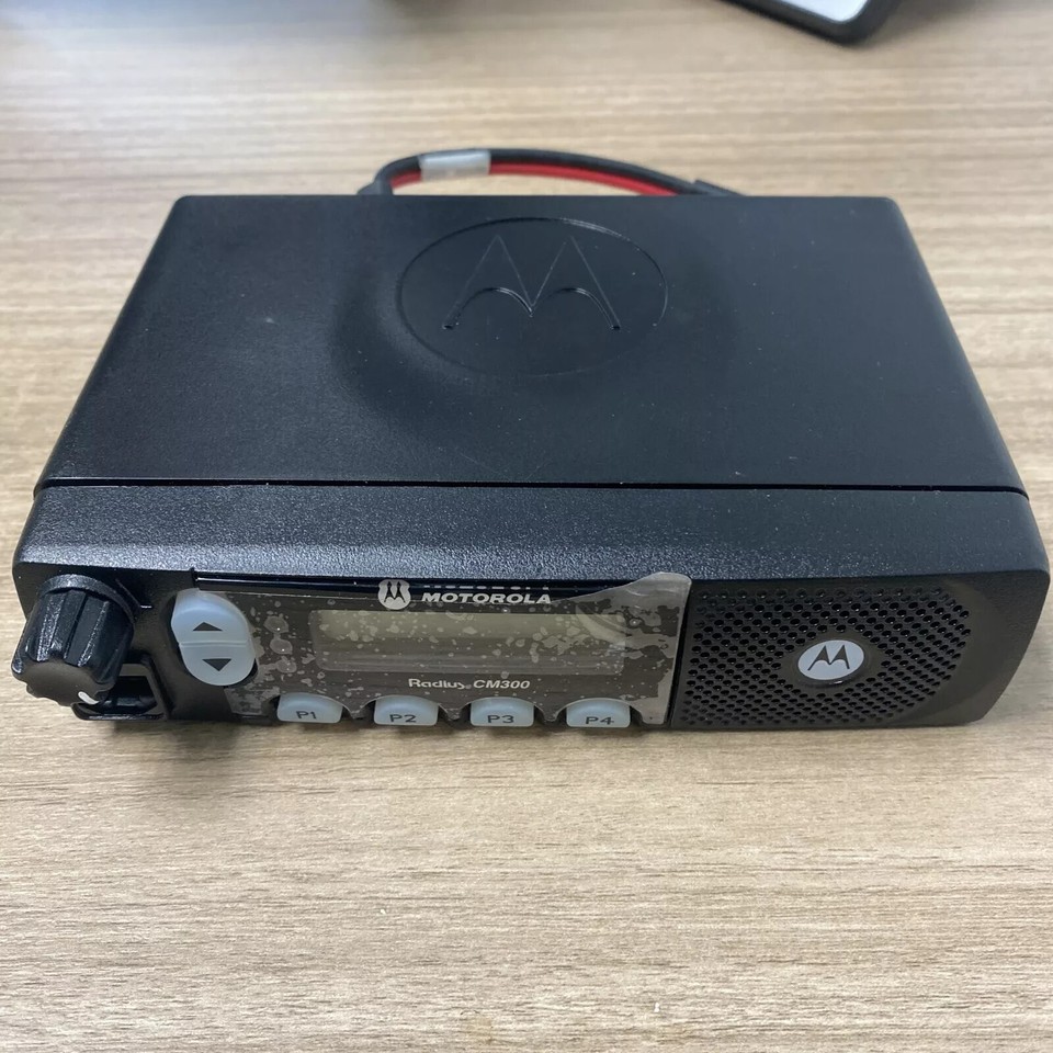 Motorola CM300 VHF 146-174MHz 45W Mobile Radio AAM50KQF9AA1AN | eBay