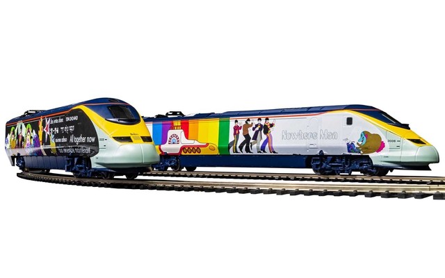 Hornby R1253 The Beatles Yellow Submarine EuroStar Train Set OO Scale ...