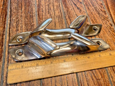 Cleats & Chocks - Bow Chock