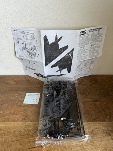 Revell F-117A Nighthawk Stealth Fighter Plane Model Kit 1/72 No Box ...