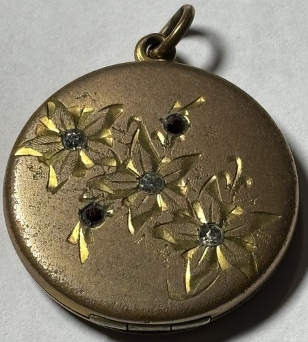 Vintage Locket with etched flowers and stones Atrice RBM 8 74 | eBay