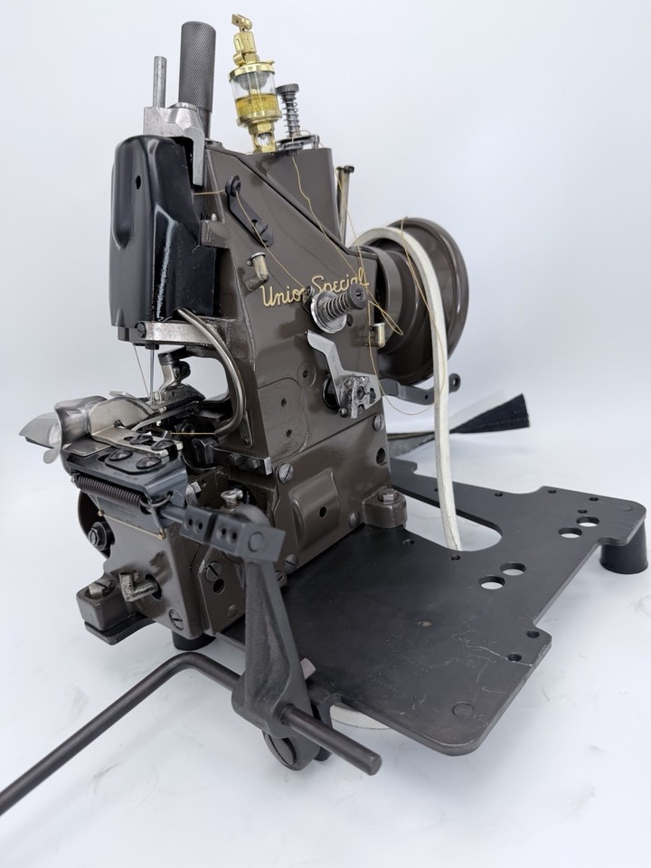 Union Special 43200 G 1st Generation Complete With Table Set And Motor ...