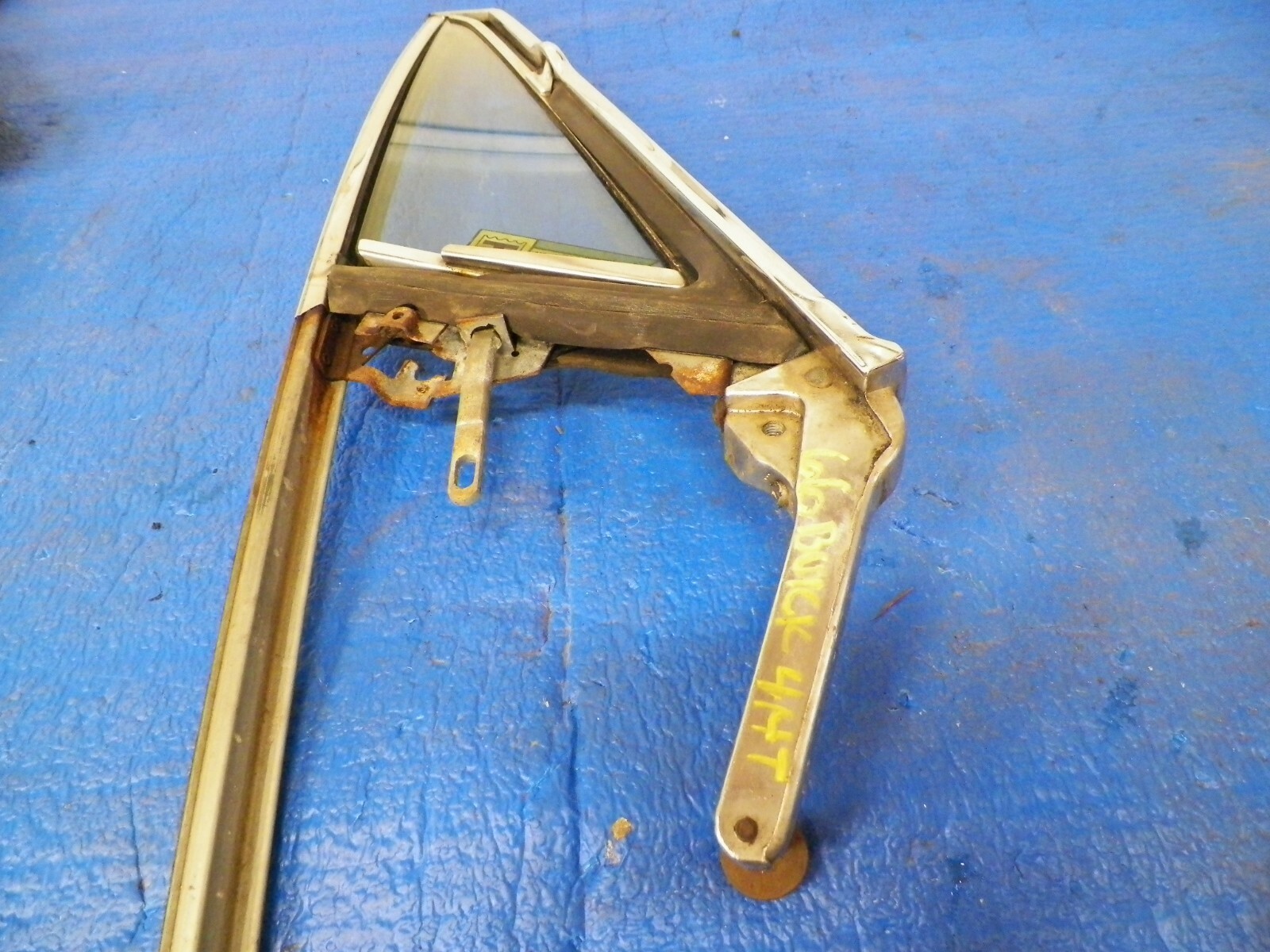 1965 1966 GM B body RH vent wing window frame Impala Catalina 4 door ...