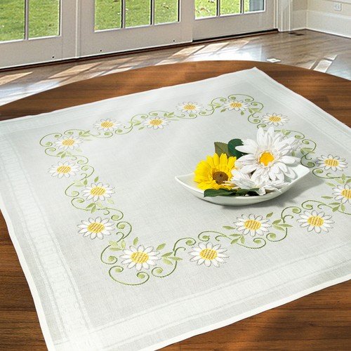 STICK-TISCHDECKE MIT GARN - MARGERITEN RANKE - PLATTSTICH VORGEZ ...