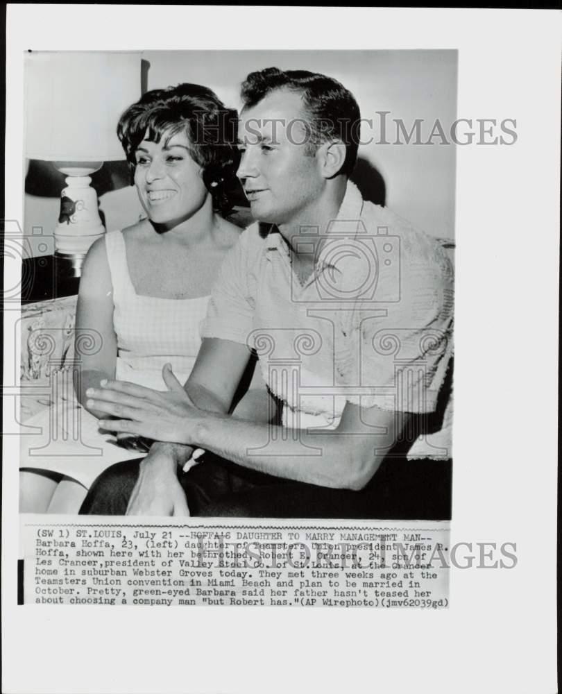 Barbara Hoffa's Instagram, Twitter & Facebook on IDCrawl