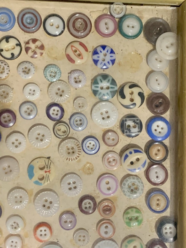 Framed Lot of 120 Antique Buttons Stencil Ringer Painted Cat Face Etc ...
