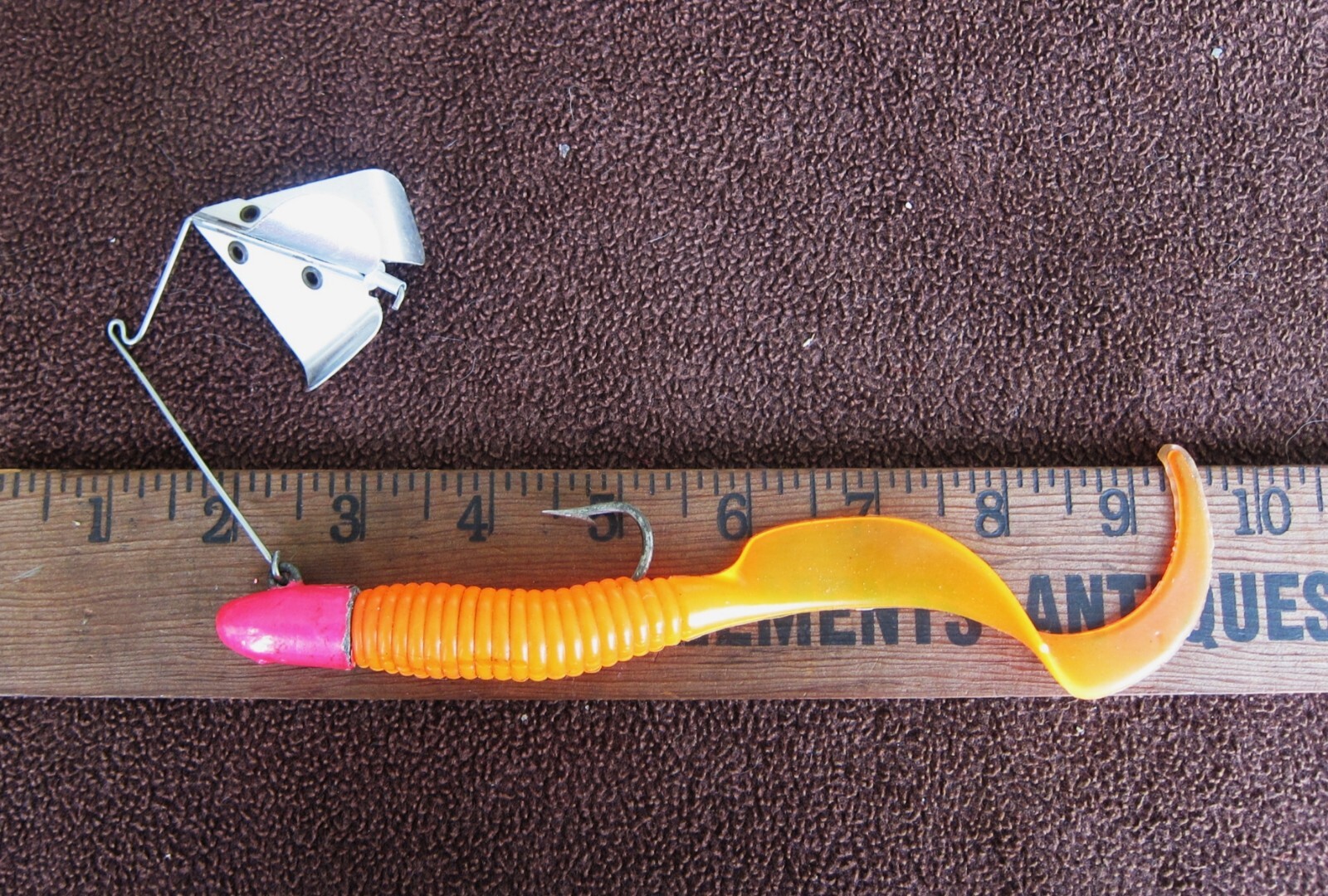 Custom Made MUSKY Buzz-Bait w/Plastic Tail: 7: 2.4oz - GOOD WORKING ...