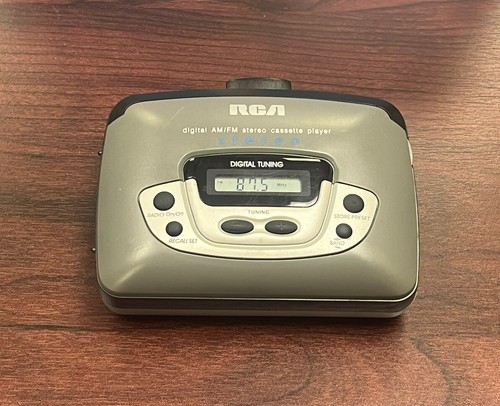 RCA Walkman AM/FM Stereo Cassette Player with Digital Tuning Fast ...
