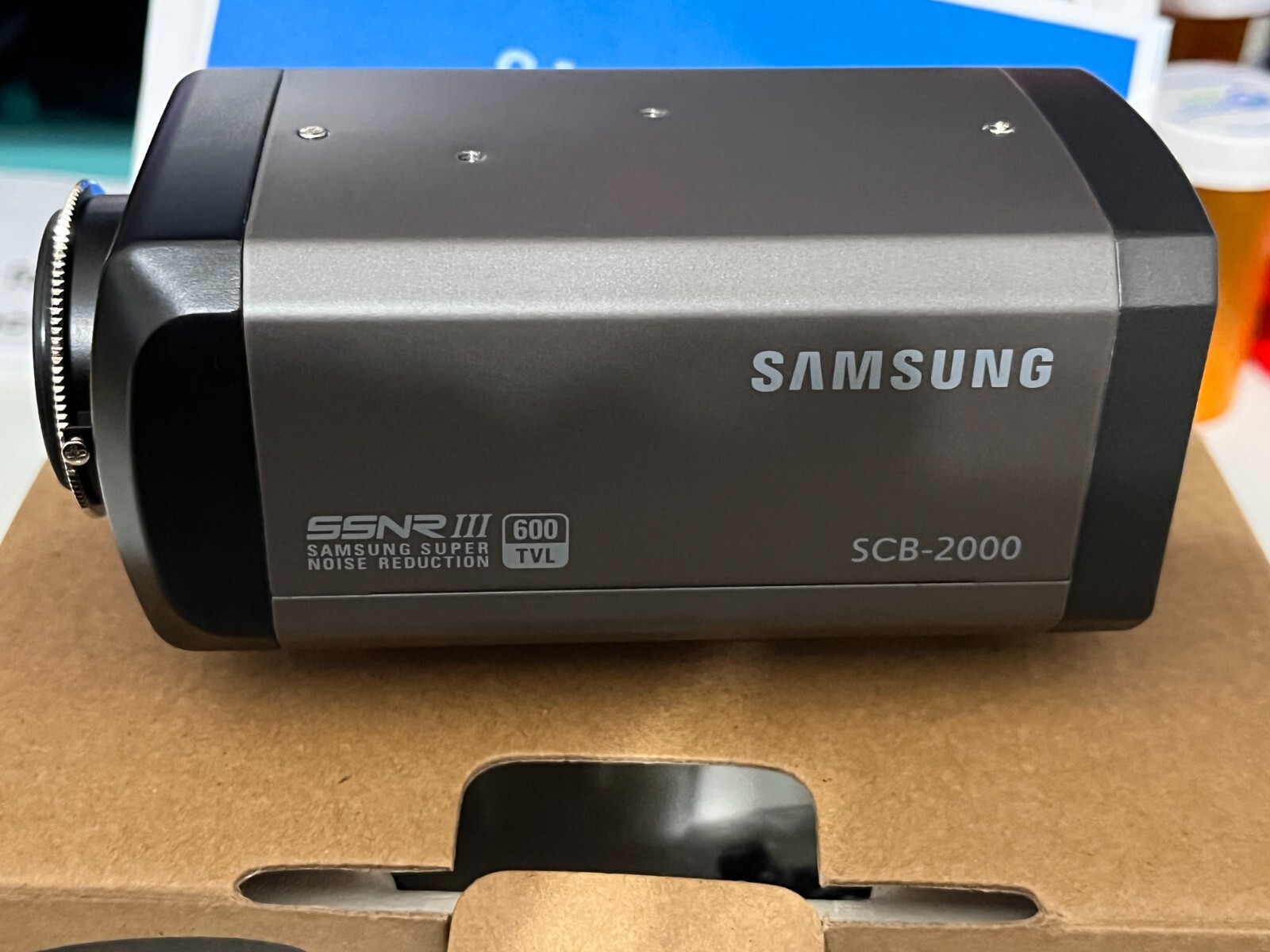 Samsung Scb-2000 1/3" Super CCD High Resolution 600tvl SSDR Security ...